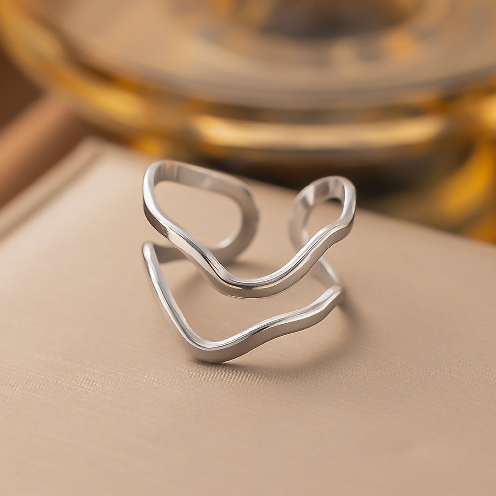 Stainless Steel Wave Ring – CLARA